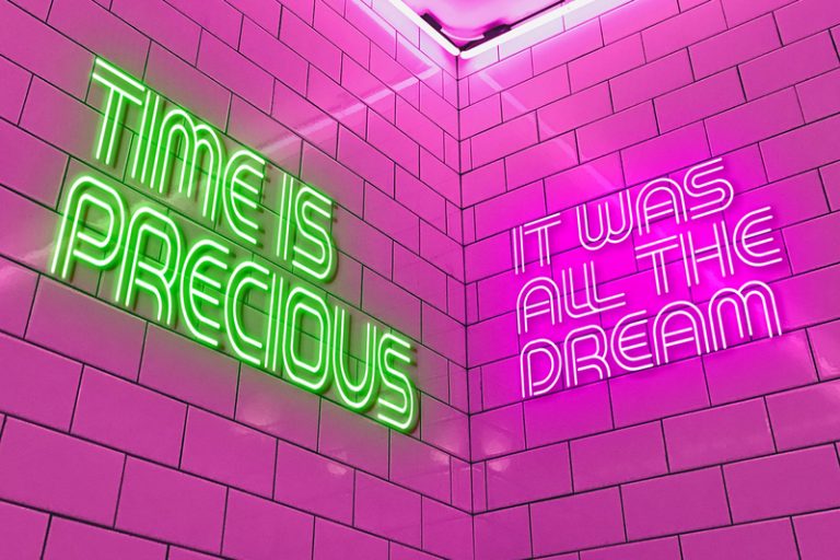 Neon Backlight ǀ Neon Font