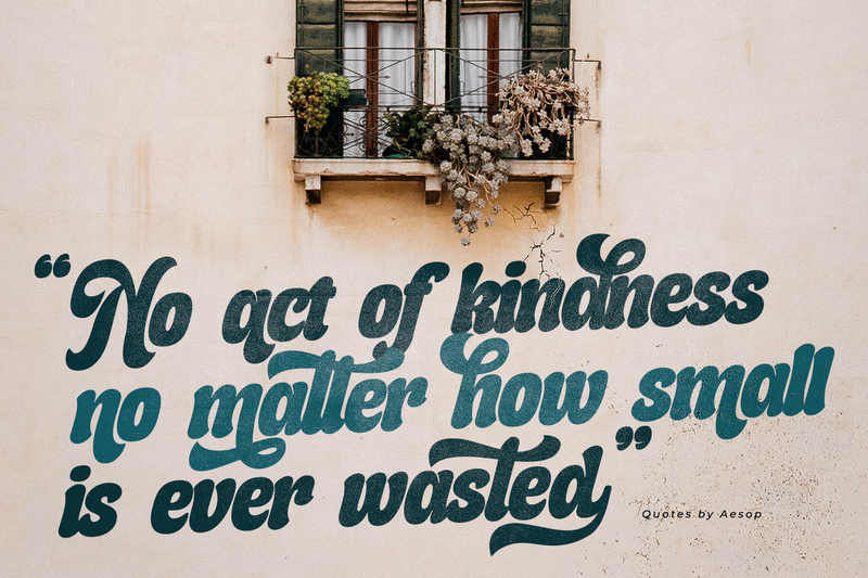 Lunation | Script Font